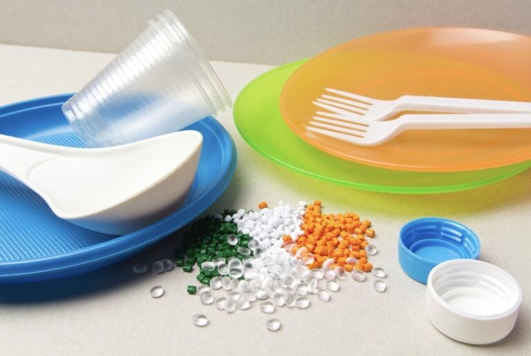What Is BPA Plastic and Why It Is a Cause for Concern - Claudias Concept